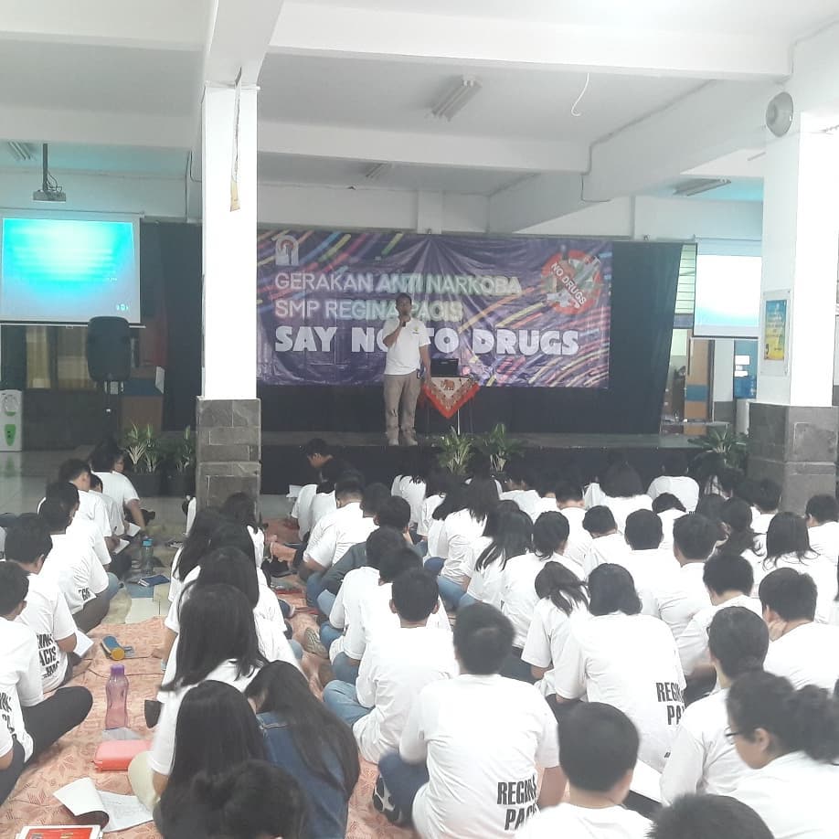 Album Foto Gerakan Anti Narkoba SMP Regina Pacis – Sekolah Regina Pacis ...